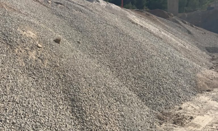 ZAHORRAS – Áridos, Arenas y Gravas GRADER